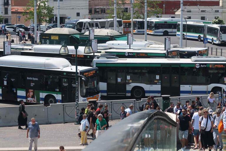 How to get from Mestre to Venice 2025 (The Fast and Cheap Way)