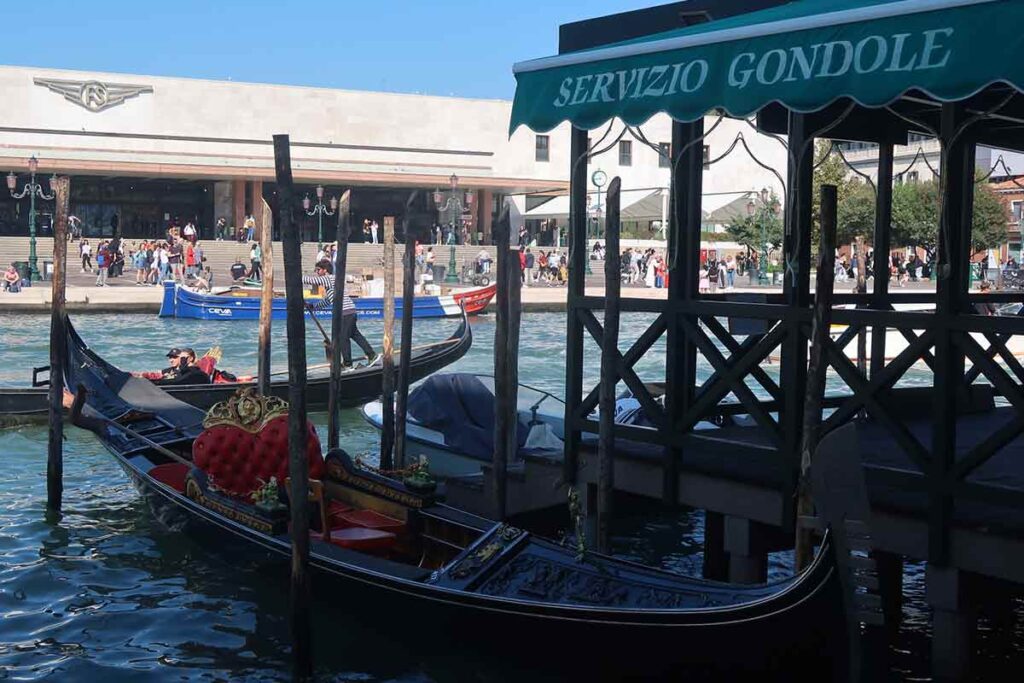 Venice vs Milan: Which is Worth Your Time? (2024 Local's Guide)