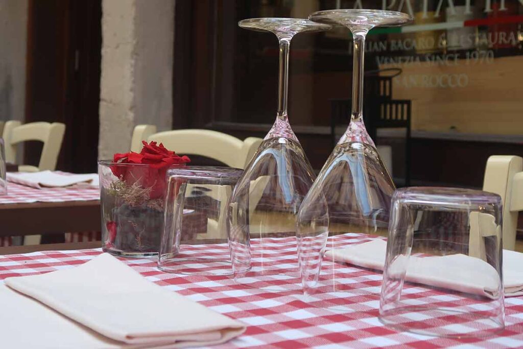 Self Guided Bacaro Tours in Venice (with map)