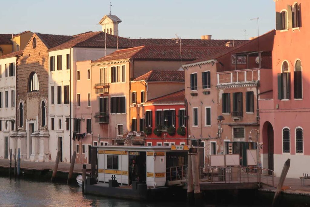 Venice Water Bus 2026: Everything You Need To Know